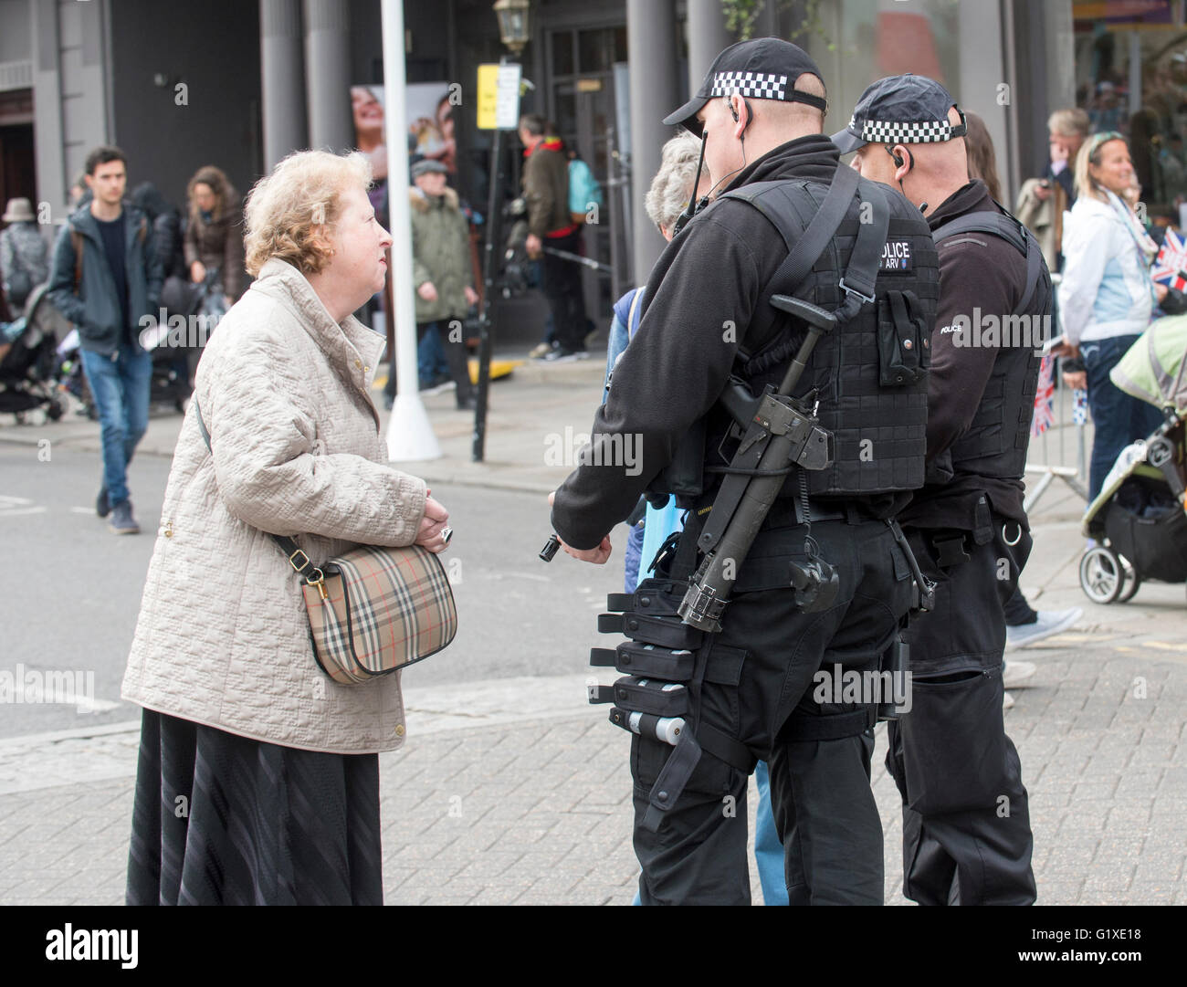 Her majesty queen elizabeths birthday hi-res stock photography and ...