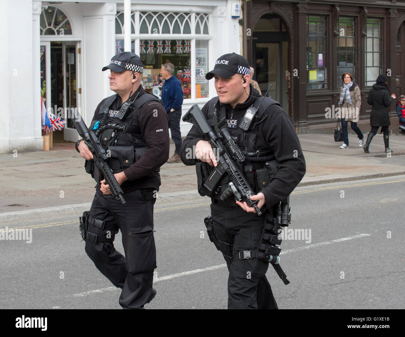 Armed British police officers secure the streets of Windsor for the ...
