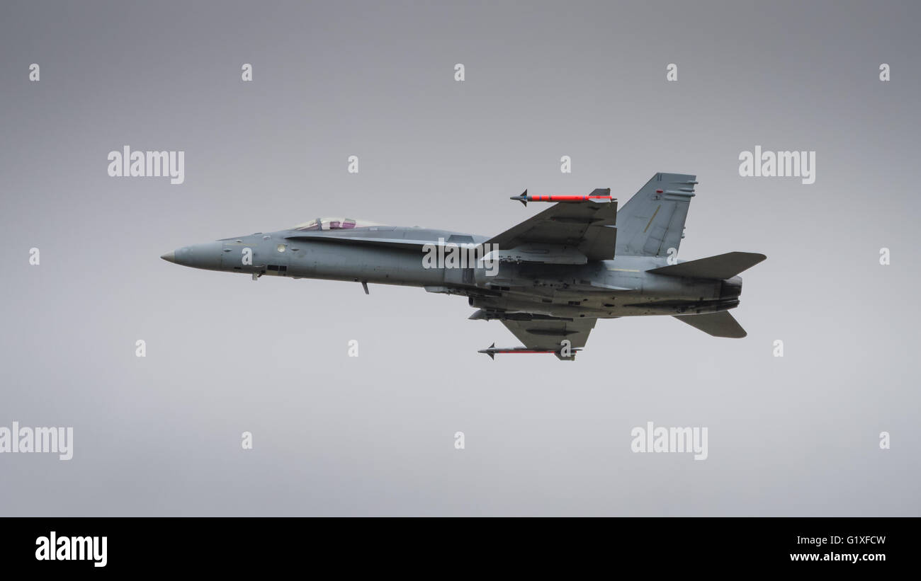 F18 aircraft fighter canopy hi-res stock photography and images - Alamy