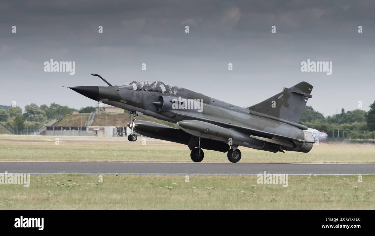Mirage 2000 jet fighter hi-res stock photography and images - Alamy