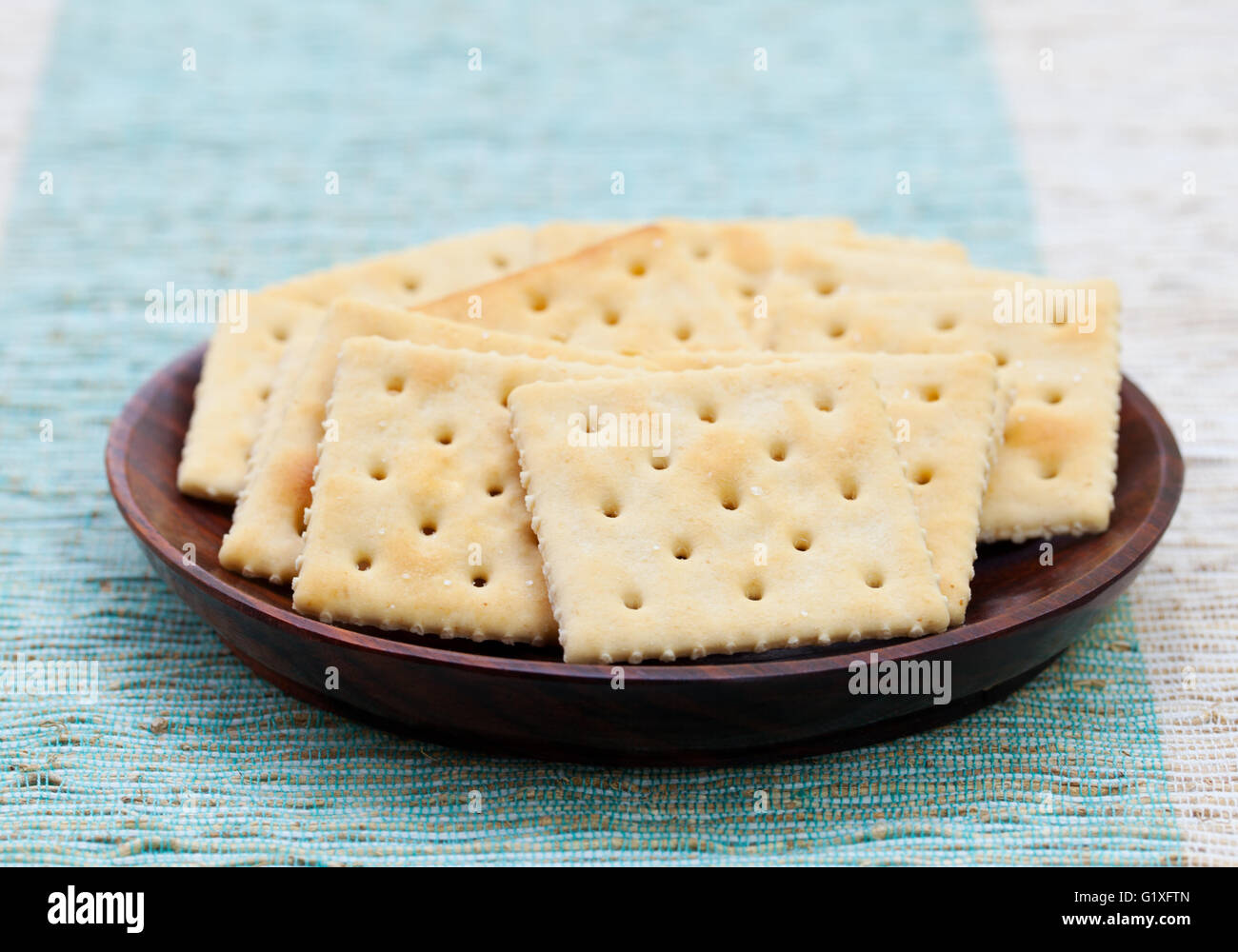 Square bowl chips hi-res stock photography and images - Alamy