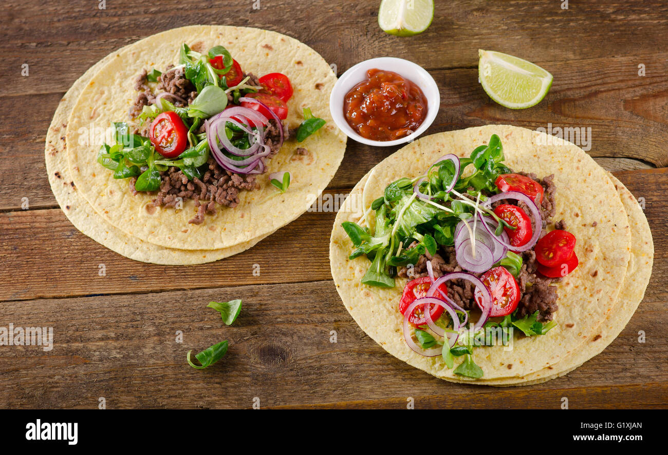 Two mexican hi-res stock photography and images - Alamy