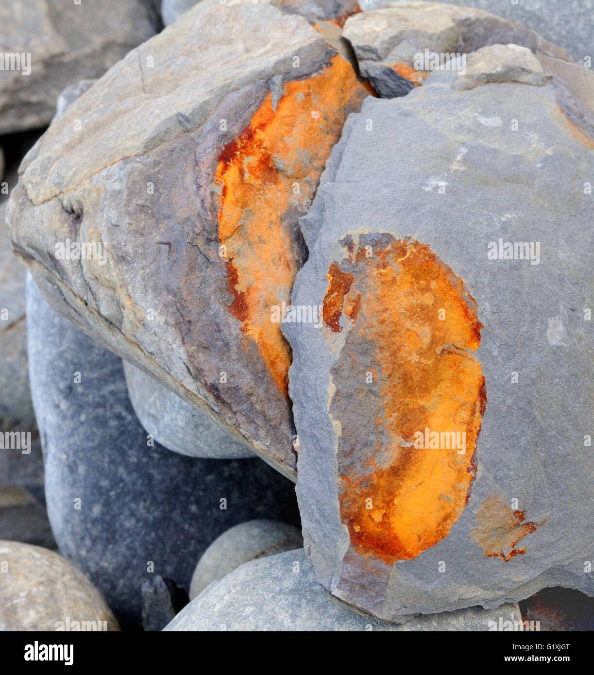 Rock patterns hi-res stock photography and images - Alamy