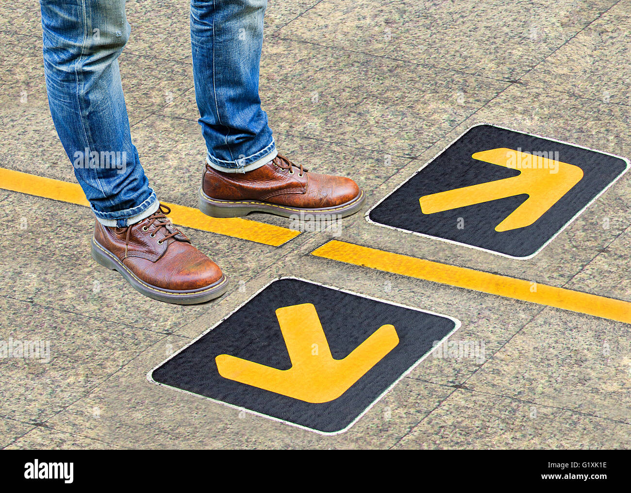 confusion , direction , arrow Stock Photo - Alamy