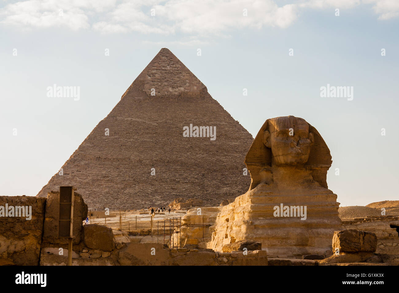 The Great Pyramid and Great Sphinx at Giza Plateau Stock Photo - Alamy