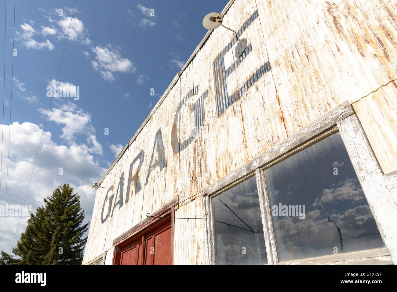 Garage vintage hi-res stock photography and images - Alamy