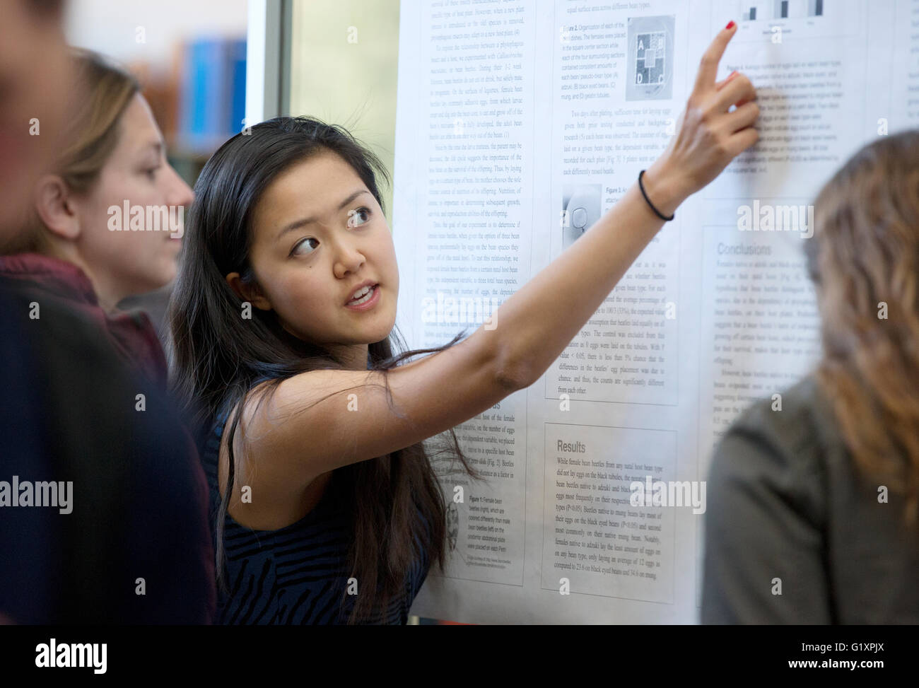 Student science hi-res stock photography and images - Alamy