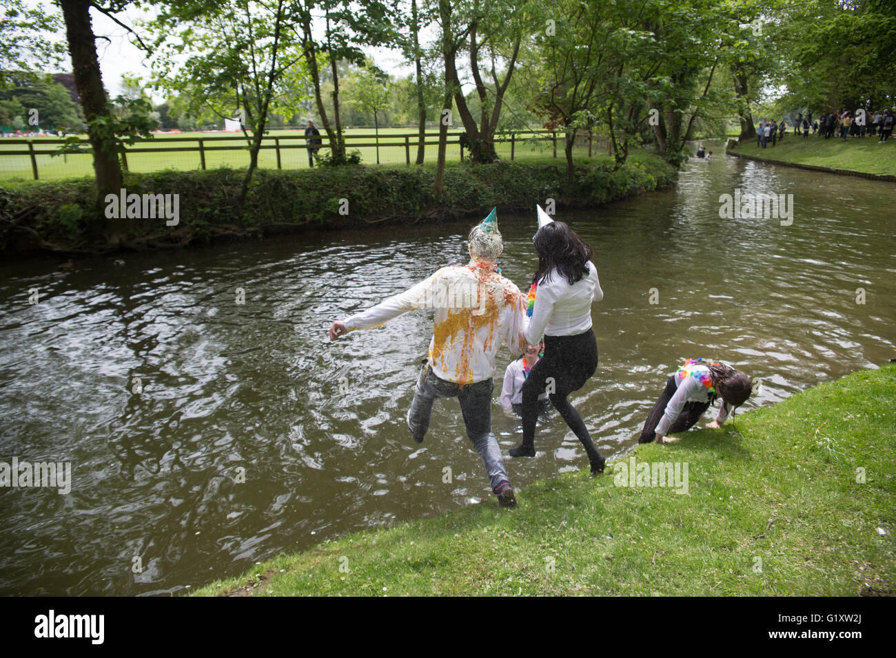 Oxford trashing hi-res stock photography and images - Alamy