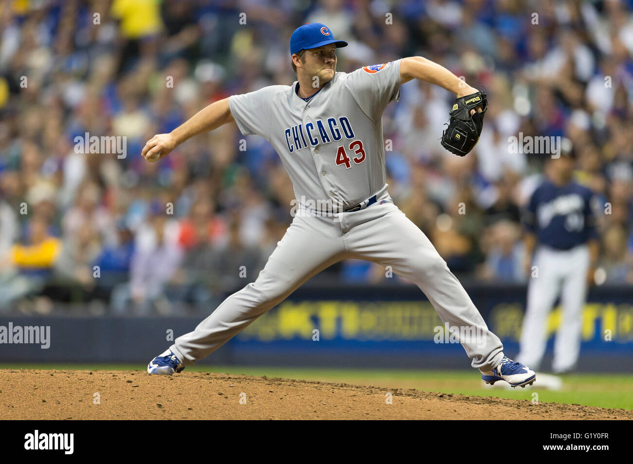 Milwaukee, WI, USA. 18th May, 2016. Chicago Cubs relief pitcher Adam ...