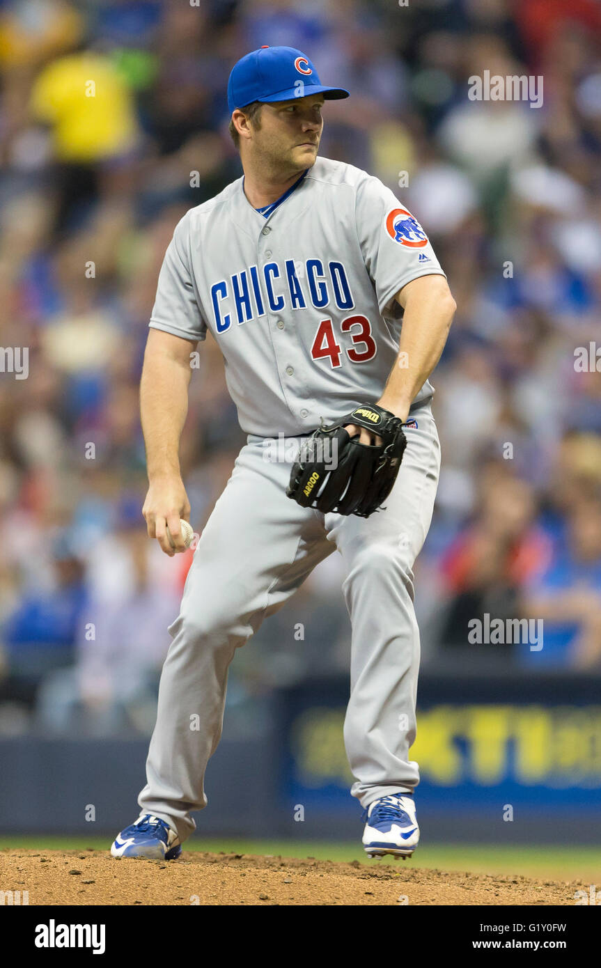 Milwaukee, WI, USA. 18th May, 2016. Chicago Cubs relief pitcher Adam ...
