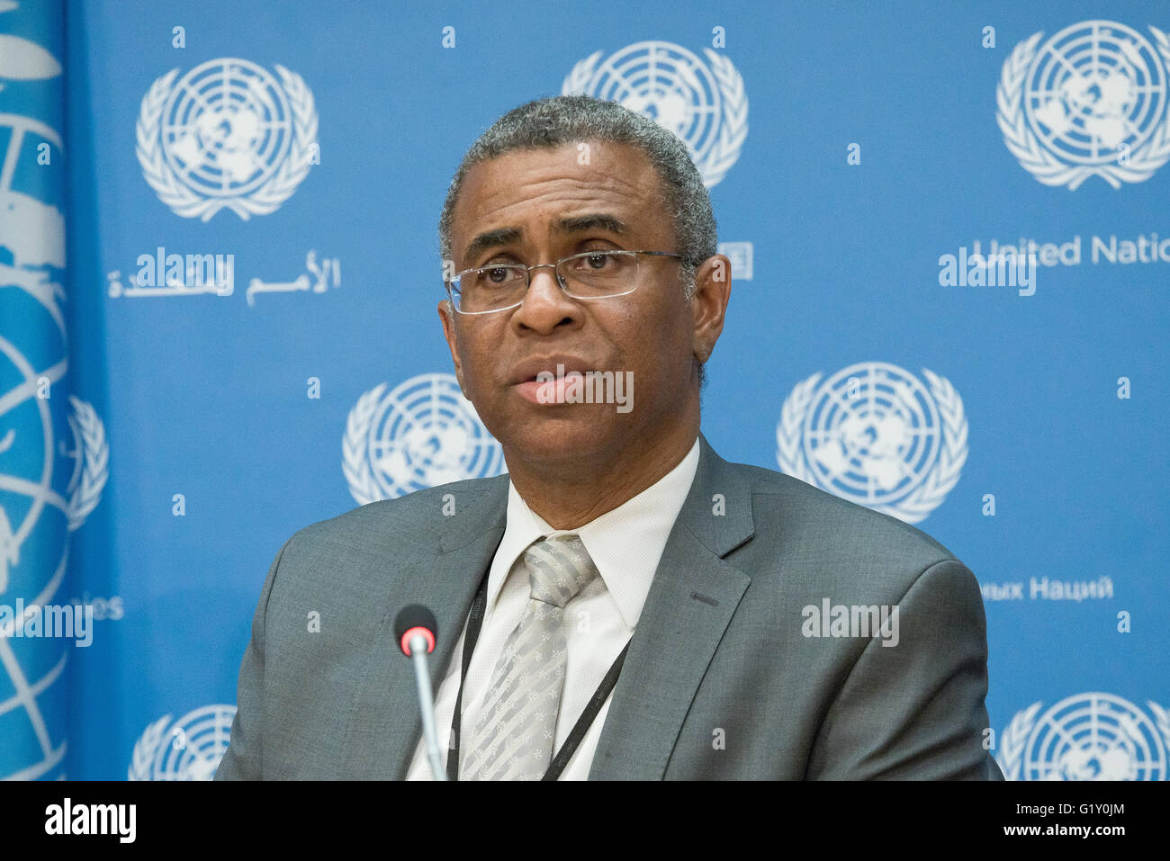 United nations environment programme hi-res stock photography and ...