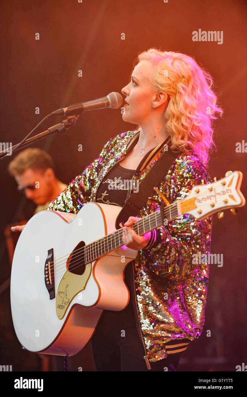 Birkenhead, UK. 20th May 2016. Singer, Philippa Hanna, performs during ...