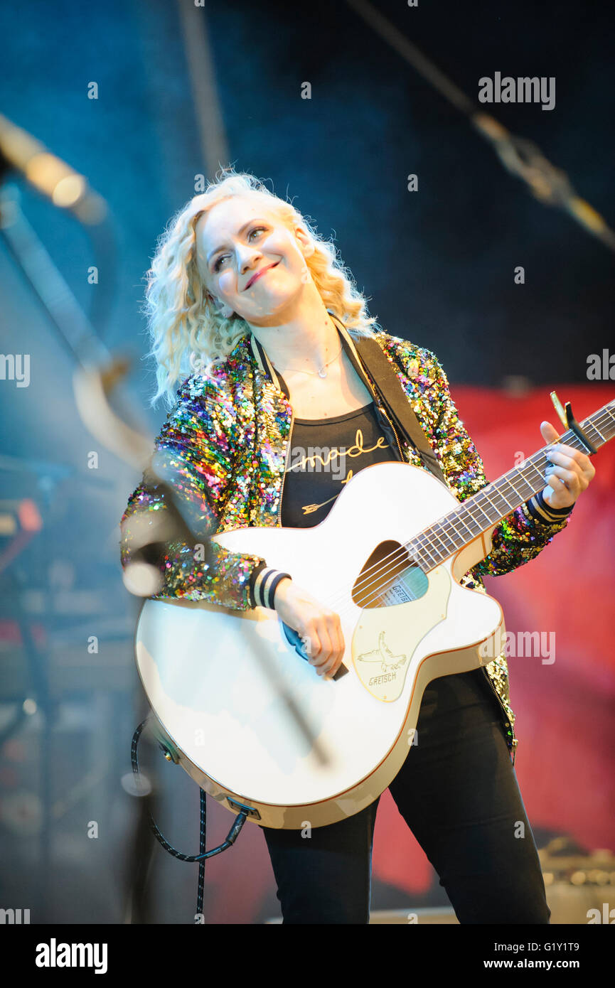 Birkenhead, UK. 20th May 2016. Singer, Philippa Hanna, performs during ...