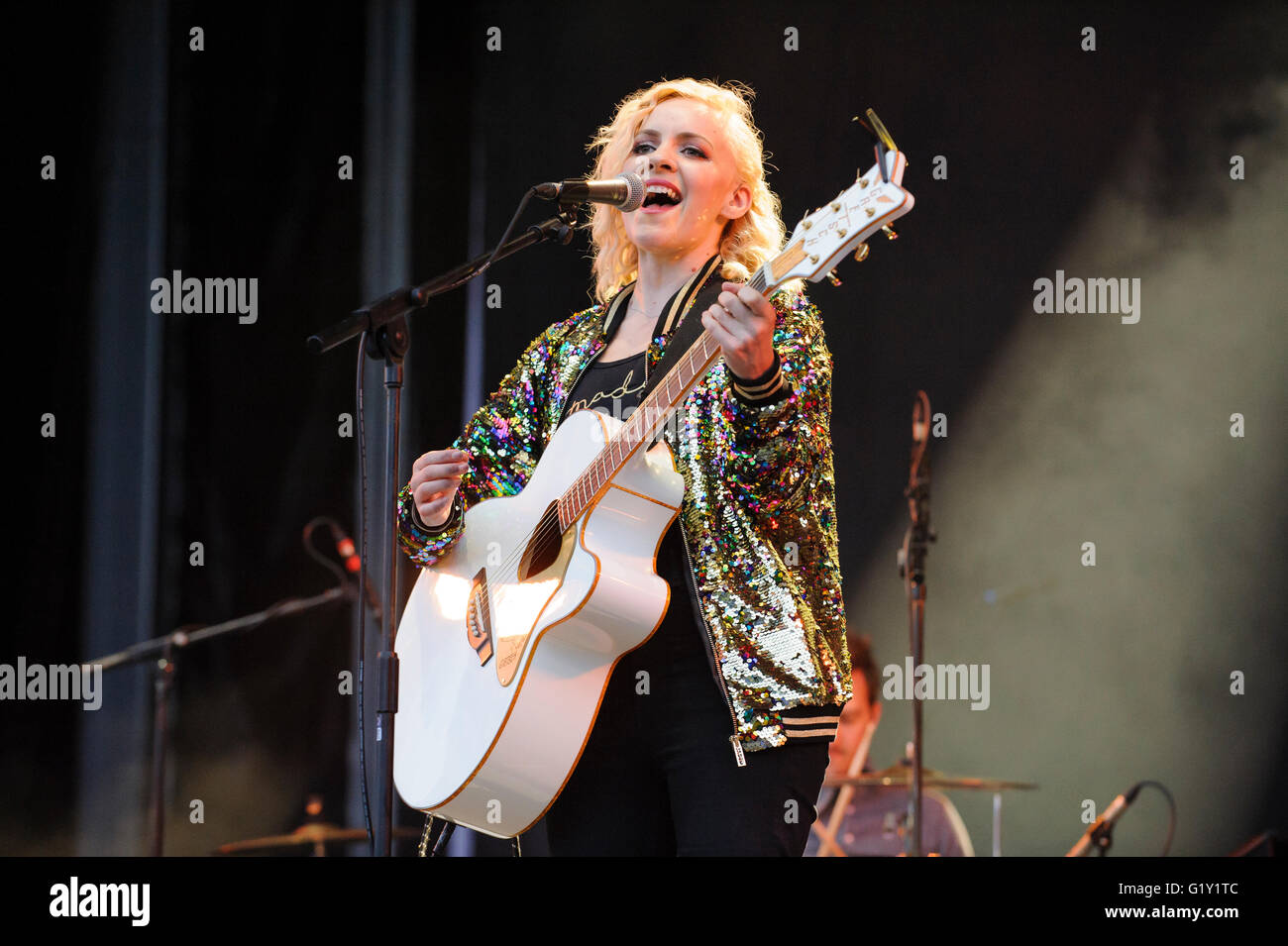 Birkenhead, UK. 20th May 2016. Singer, Philippa Hanna, performs during ...