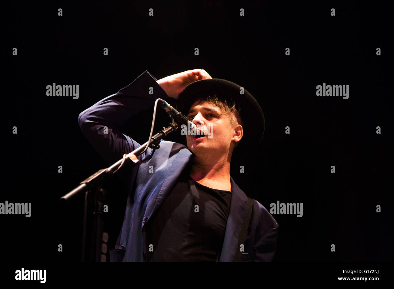London, UK. 20th May, 2016. Peter Doherty plays live at the Hackney ...