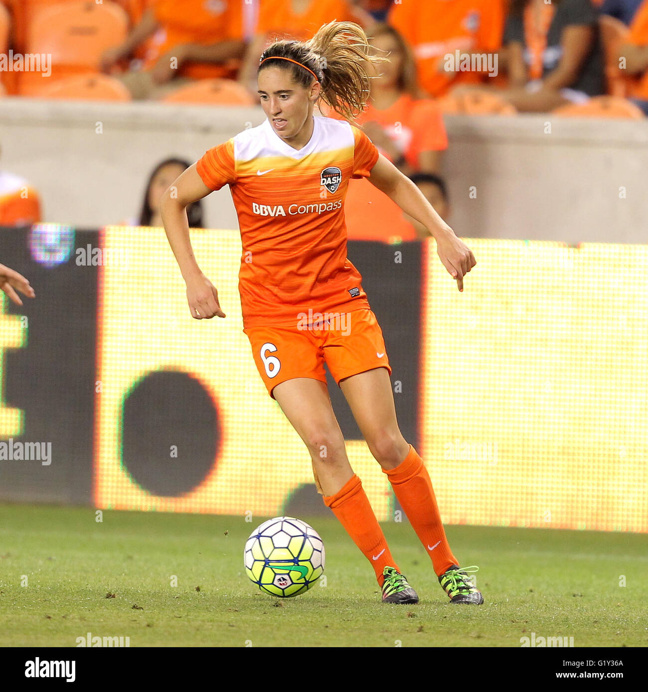 Houston, TX, USA. 20th May, 2016. Houston Dash midfielder Morgan Brian ...