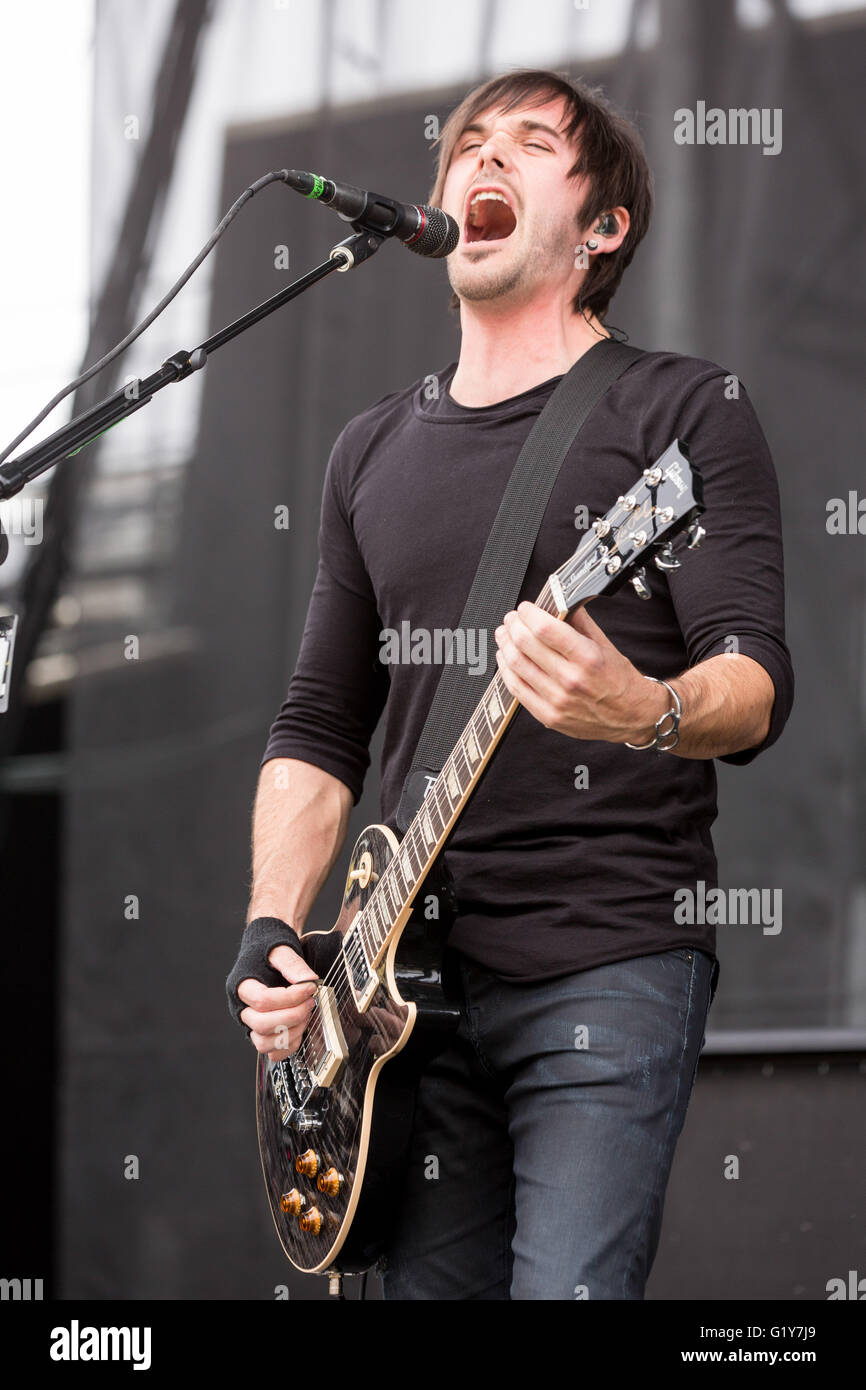 Columbus, Ohio, USA. 20th May, 2016. BRYAN SCOTT of Sick Puppies ...