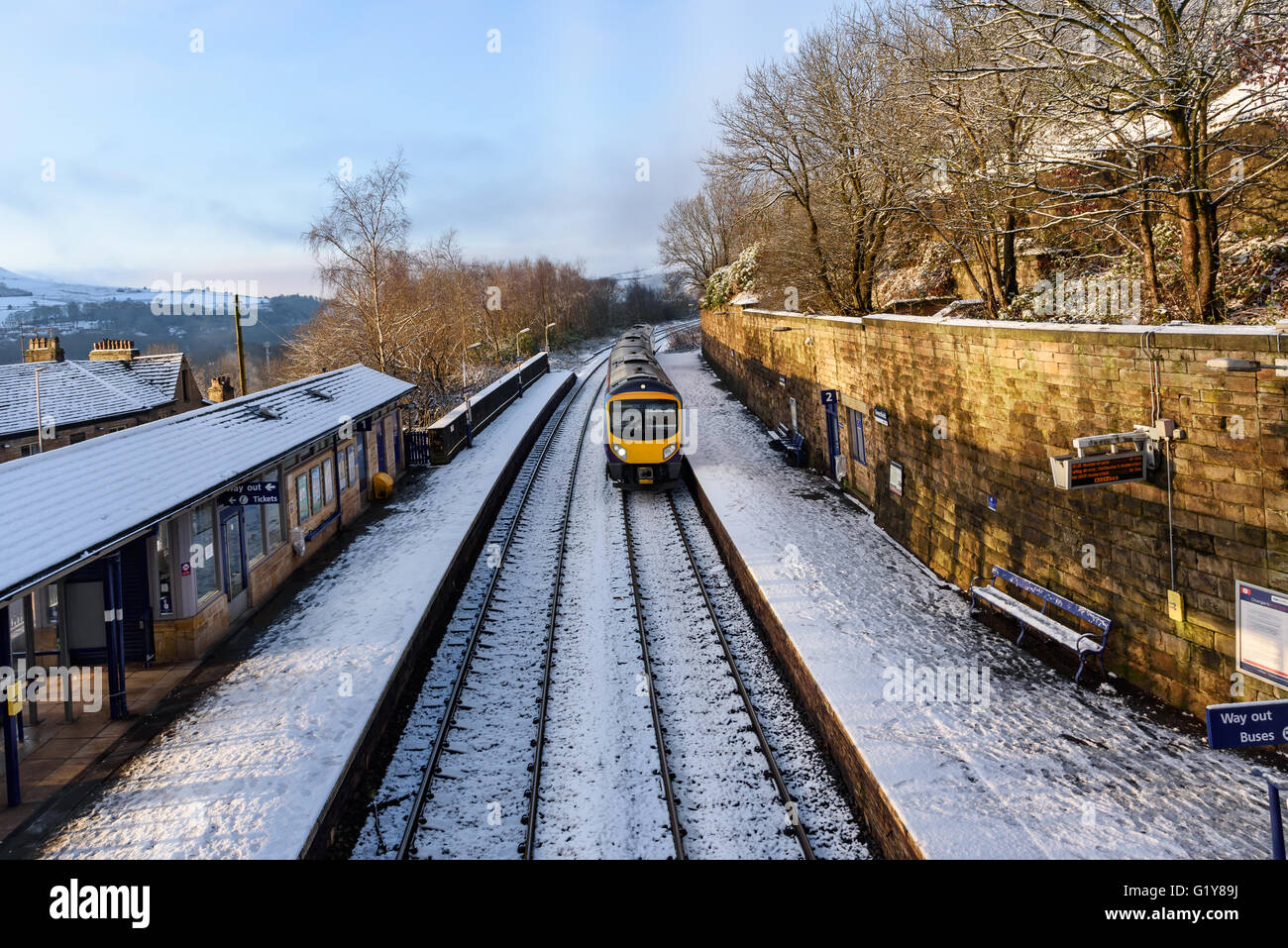 Train through the countryside hi-res stock photography and images - Alamy