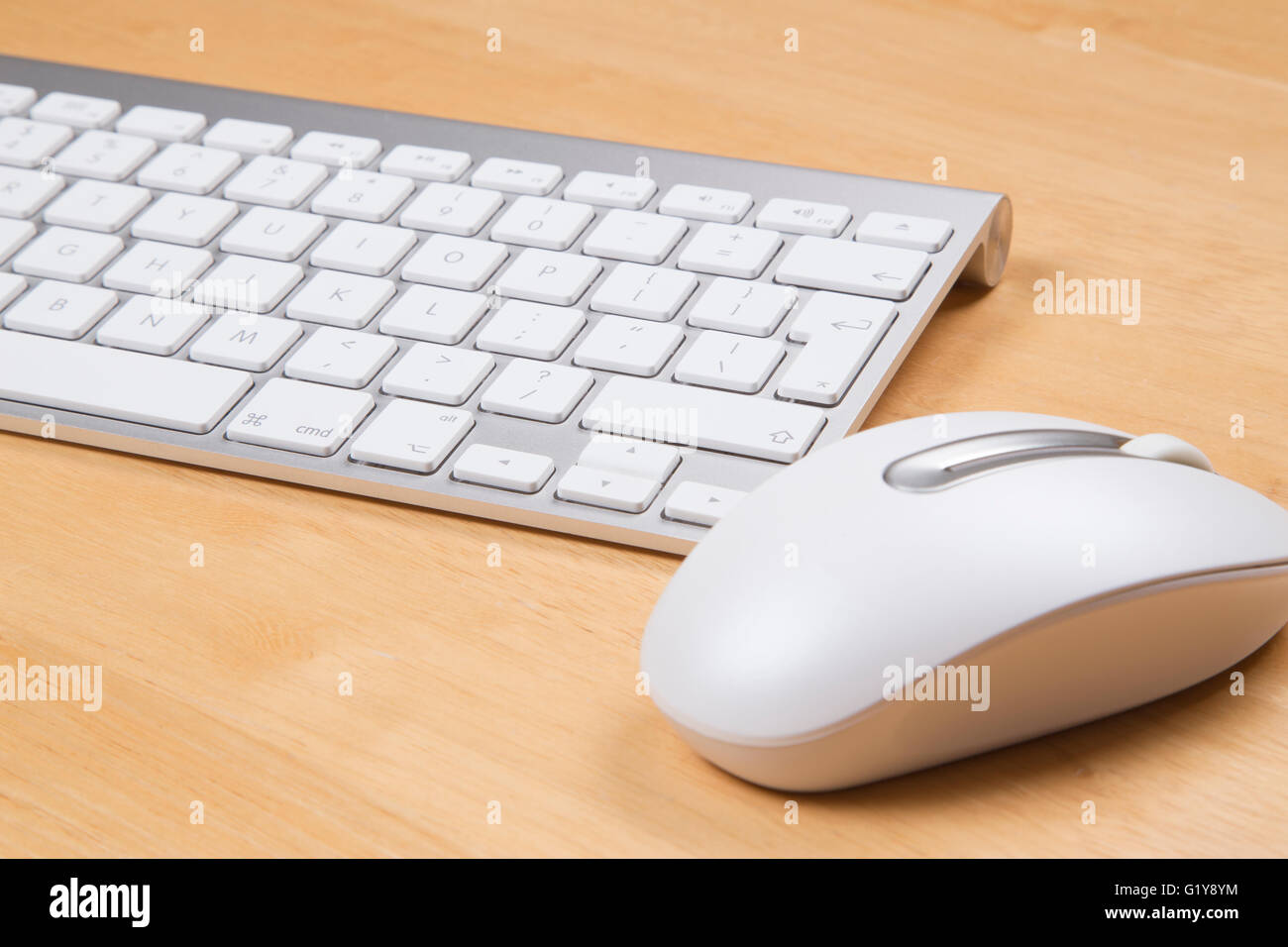 white Keyboard and mouse Stock Photo - Alamy