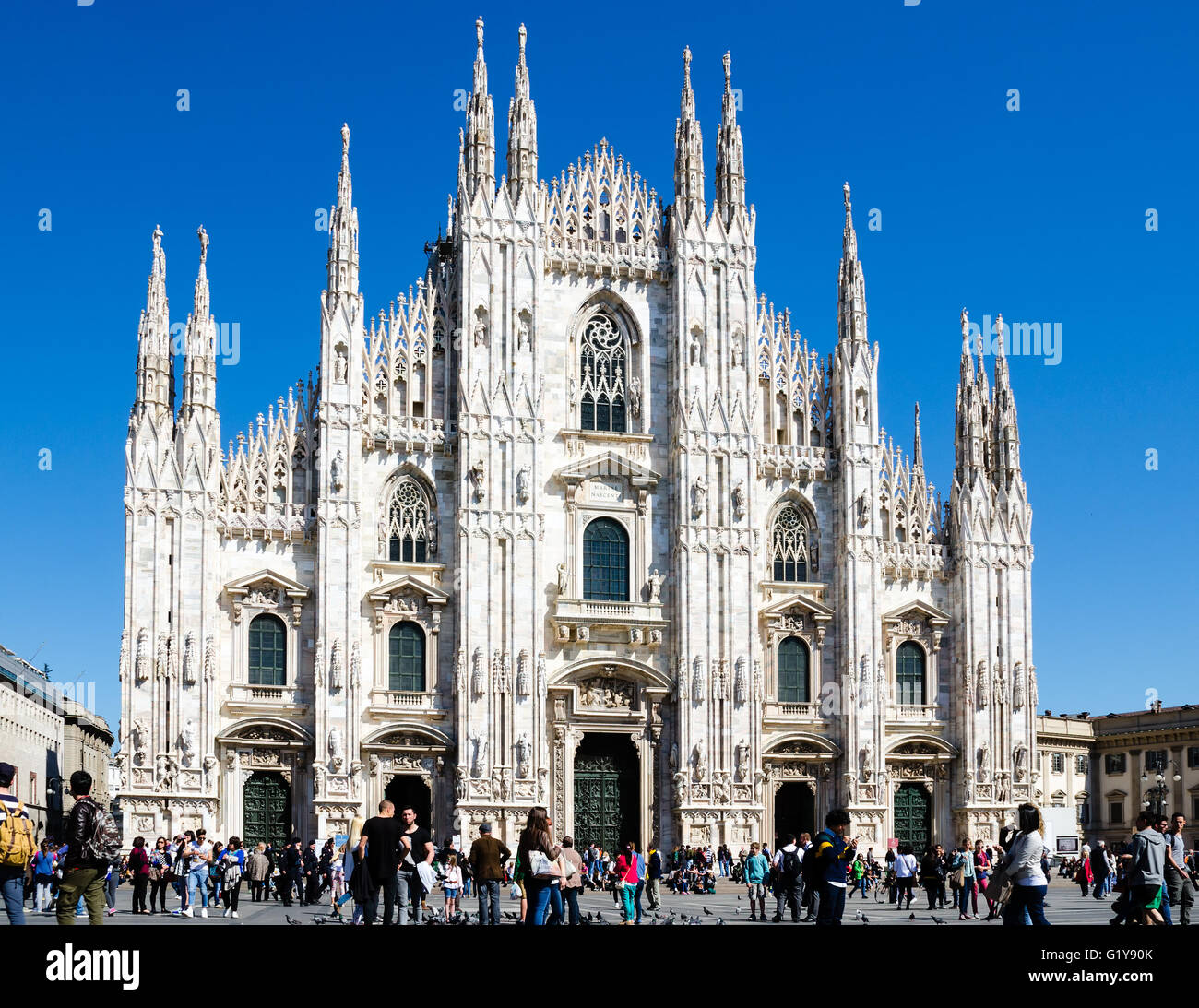 Milan's dome front view Stock Photo - Alamy