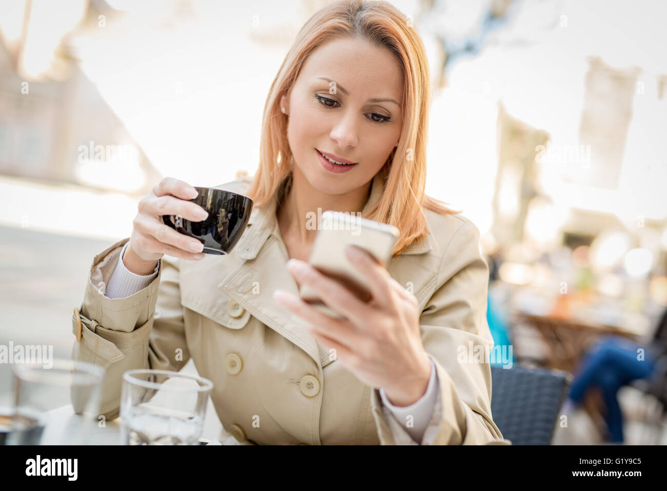 Coffee break scene hi-res stock photography and images - Alamy