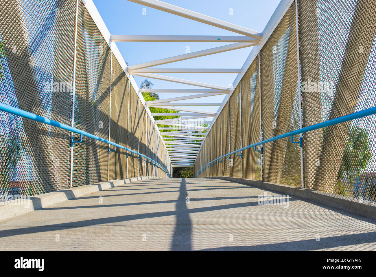 Bike path leads across a bridge in the Los Angeles suburb of Santa ...