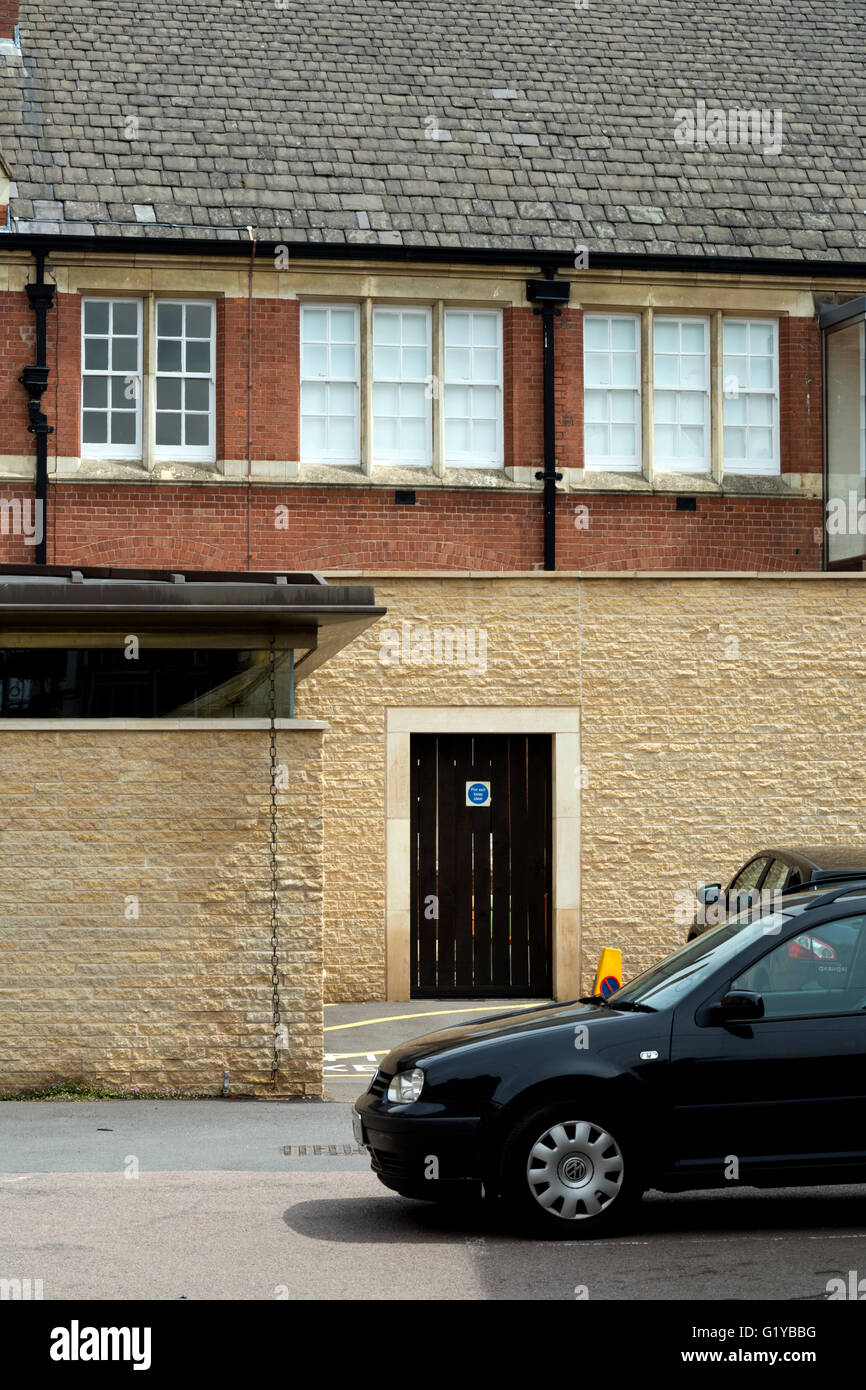 Richard iii leicester city car park hi-res stock photography and images ...