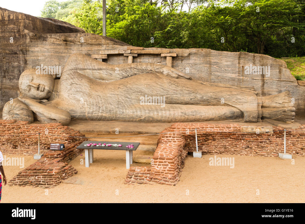 Reclining Buddha statue, which depicts the Buddha's Parinirvana,Gal ...