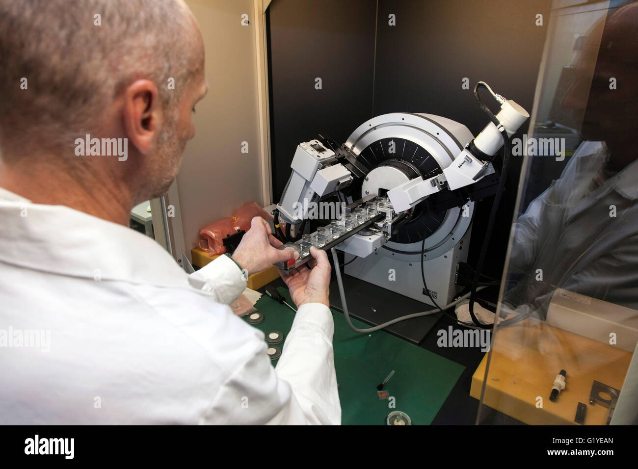 Geologist hi-res stock photography and images - Alamy
