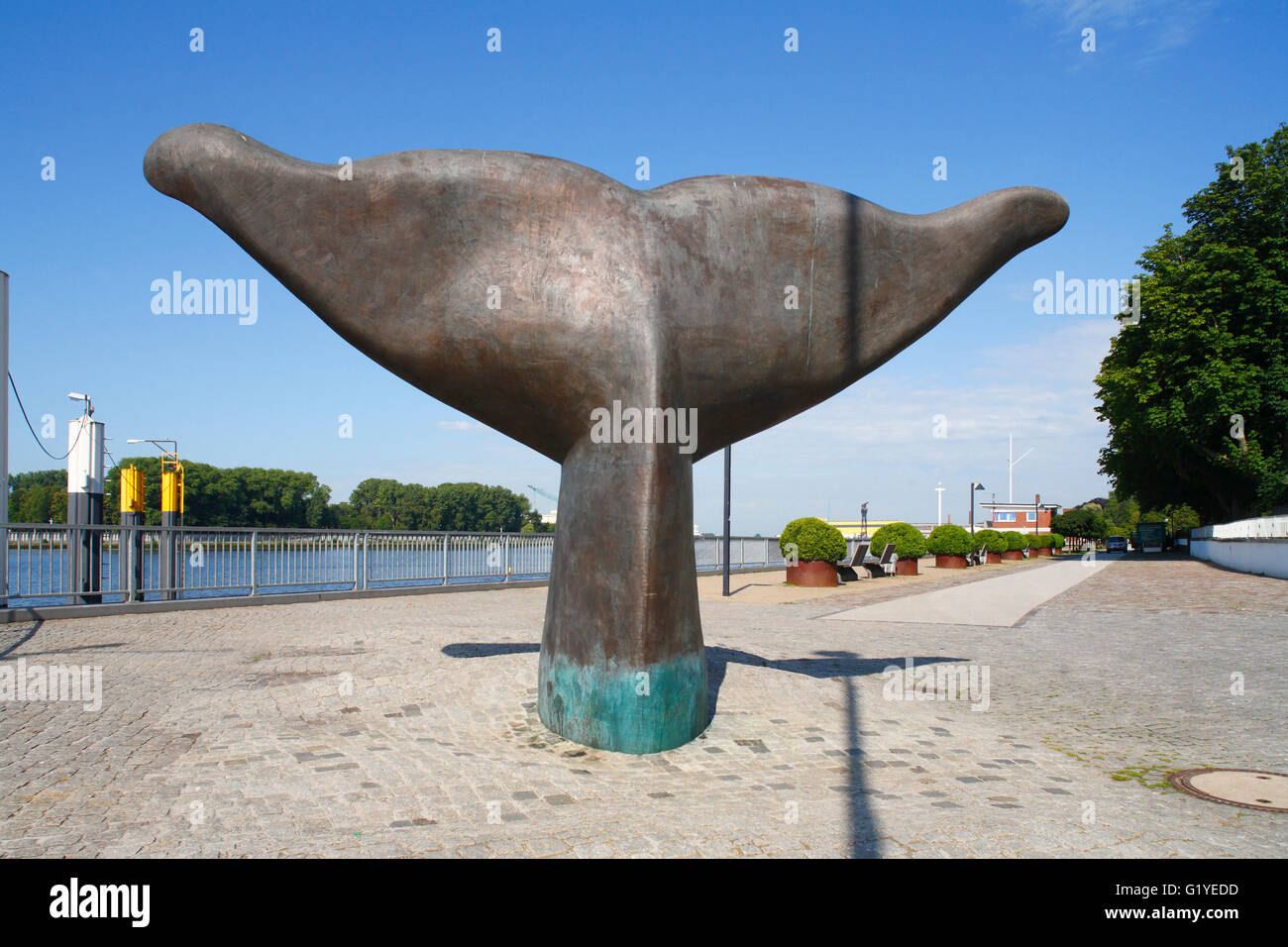Sculpture Whale fin in waves, artist Uwe Häßler, Weserpromenade or ...