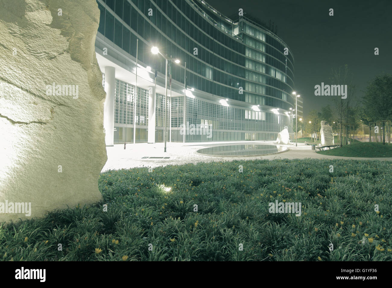Building from the ground Stock Photo - Alamy