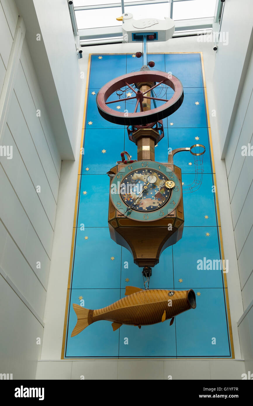 Kit Williams designed the Wishing Fish Clock in Regent Arcade, Regent ...