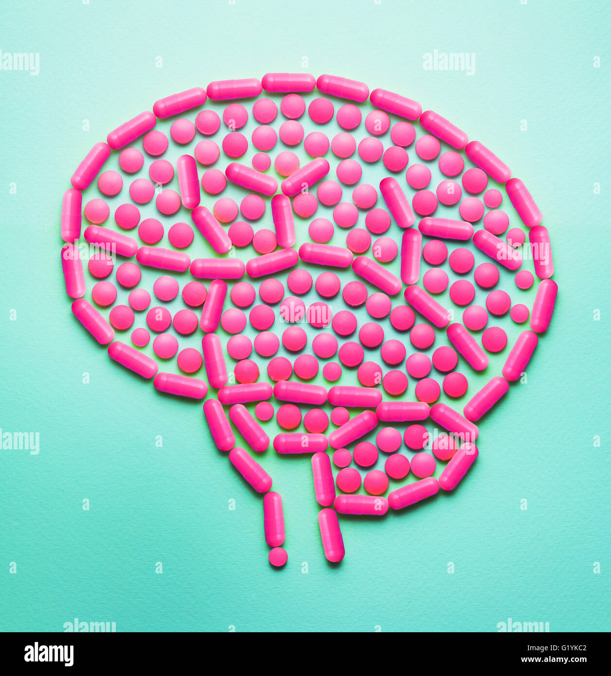 Pill in head hi-res stock photography and images - Alamy