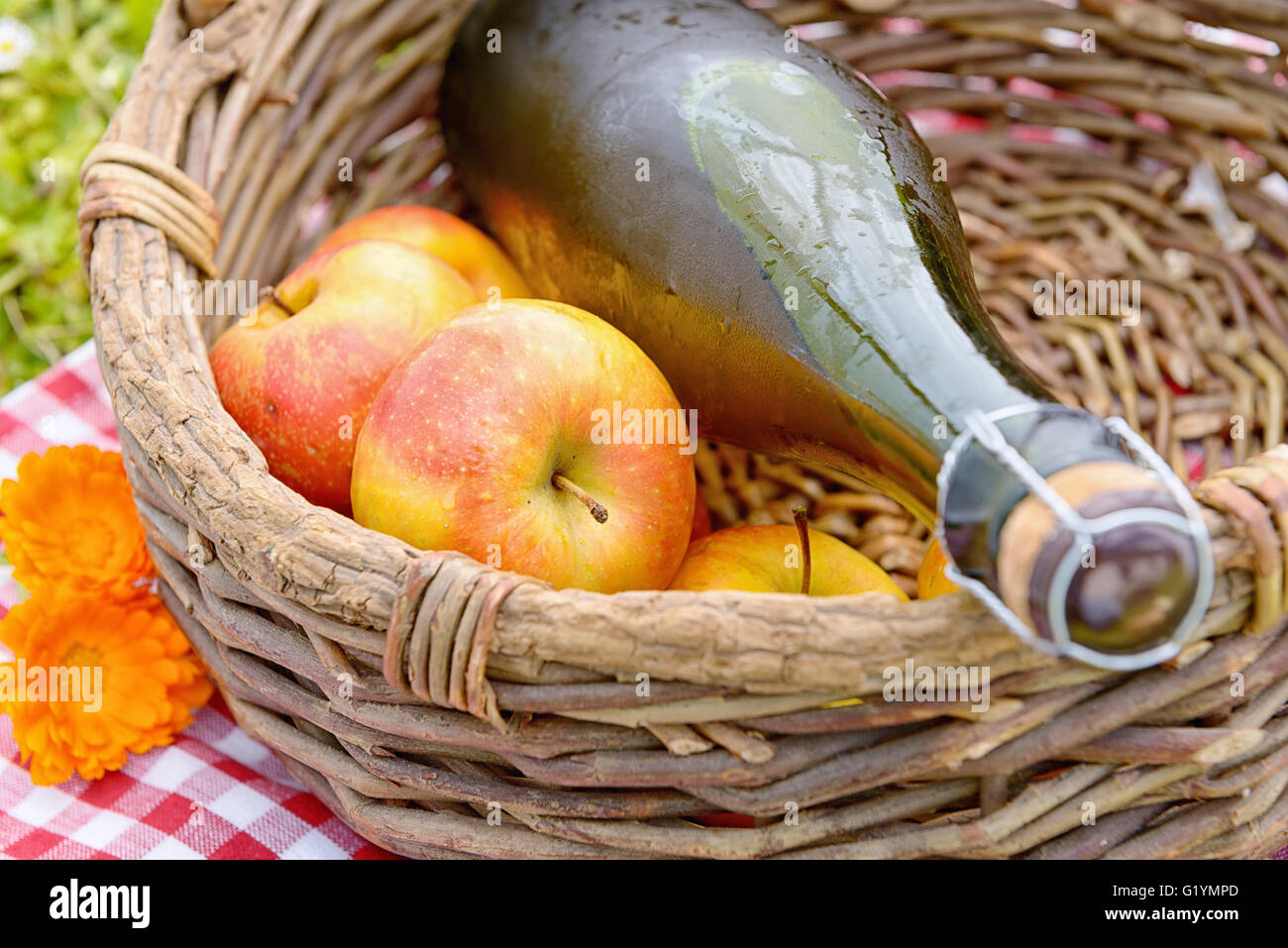 Cider bottle glass hi-res stock photography and images - Alamy