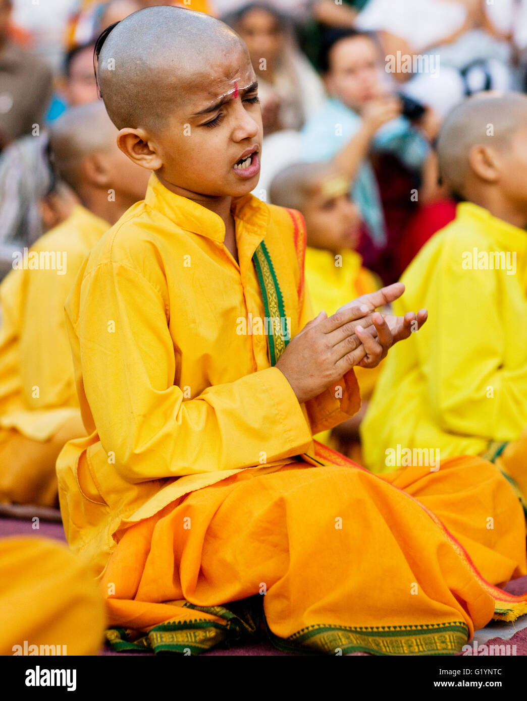 Rishikesh ganges river hi-res stock photography and images - Alamy
