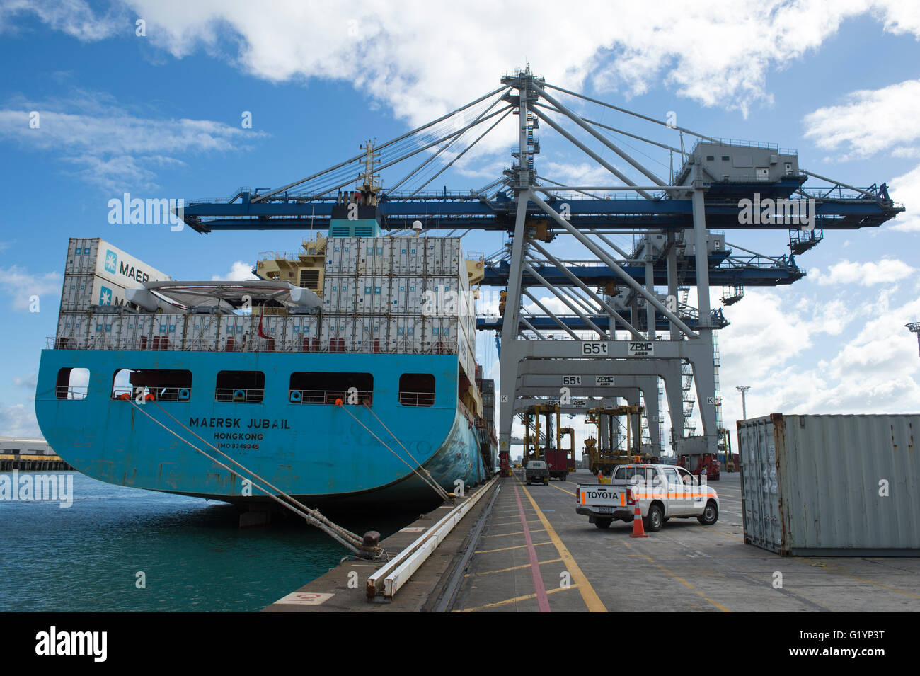 Maersk Container ship Maersk Jubail loading at Ports of Auckland ...