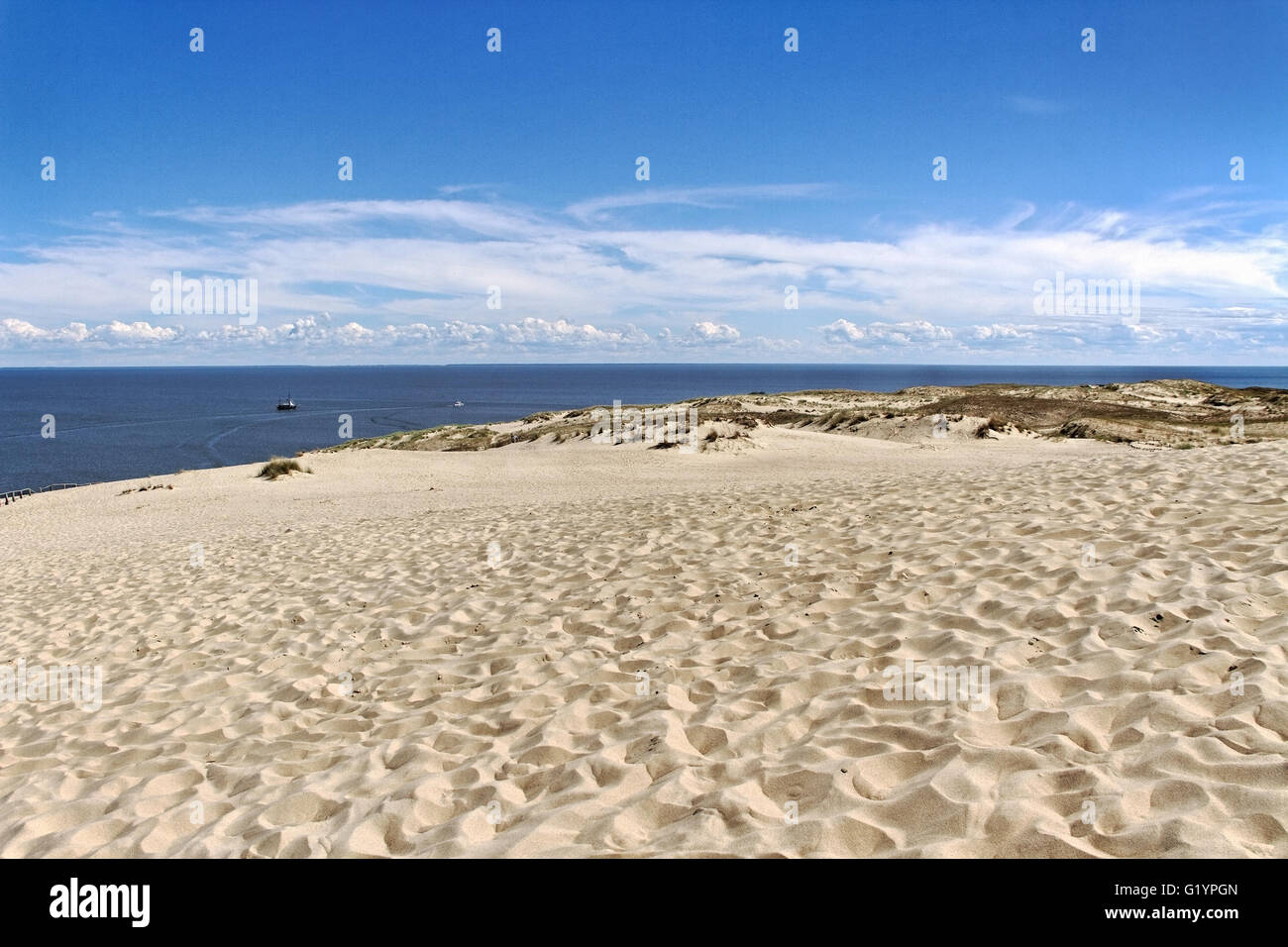 Curonian spit ship hi-res stock photography and images - Alamy