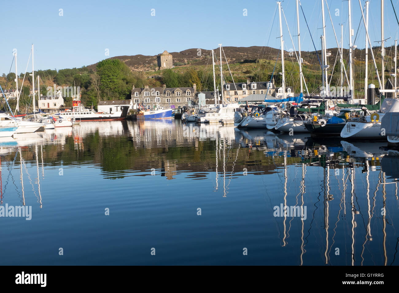 Tarbert castle hi-res stock photography and images - Alamy
