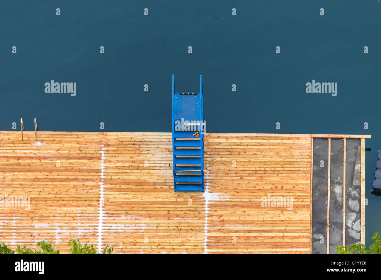 Wooden diving platform hi-res stock photography and images - Alamy