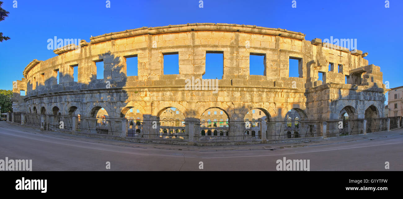Pula, Croatia - Roman amphitheatre Stock Photo - Alamy