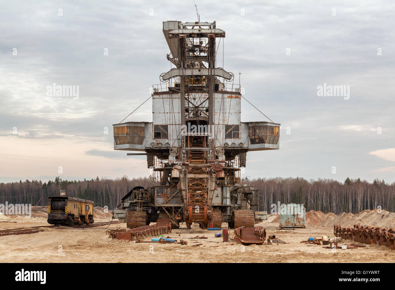 Many buckets of giant quarry excavator Equipment for the extraction of ...