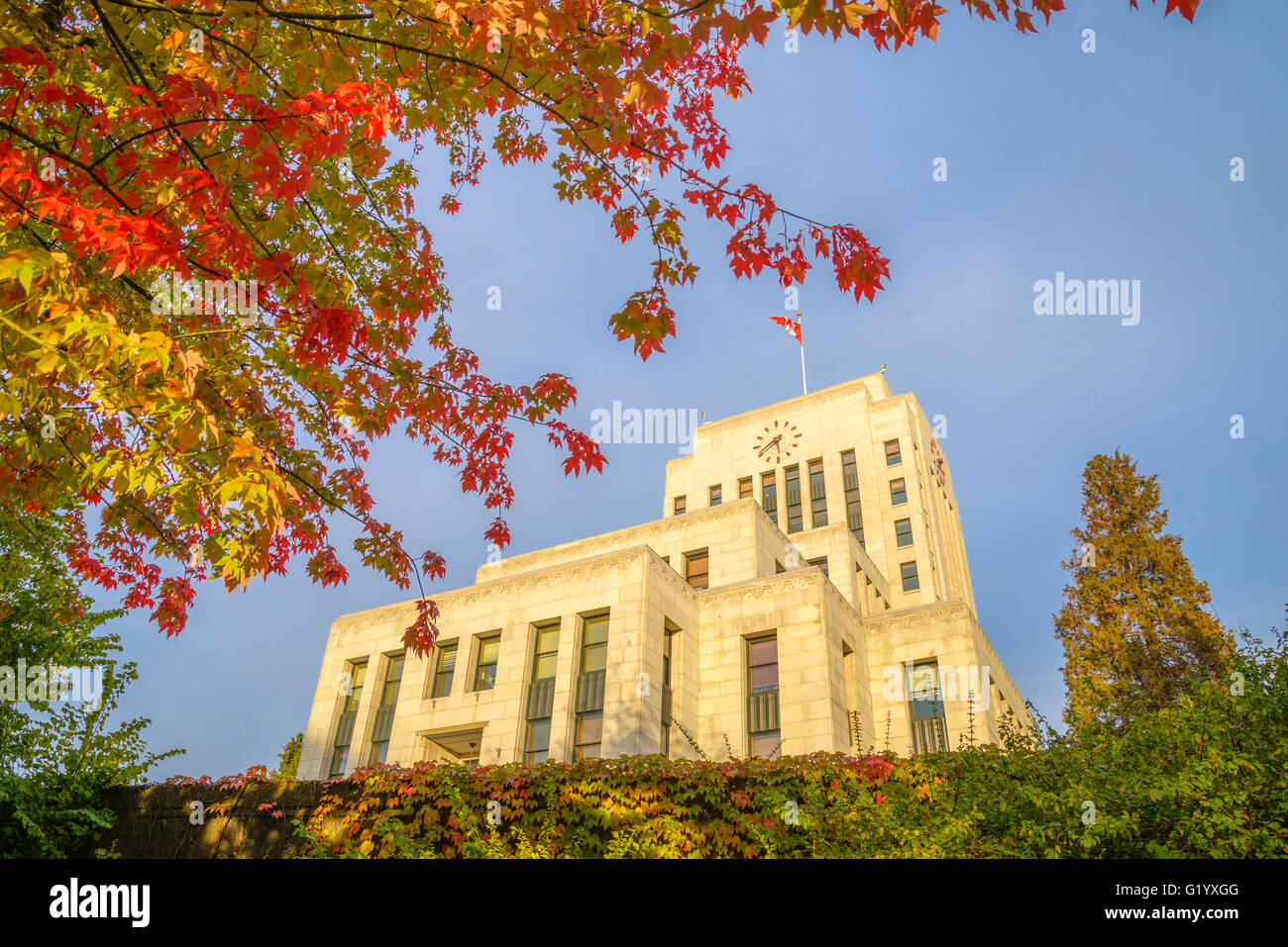 Vancouver city hall hi-res stock photography and images - Alamy