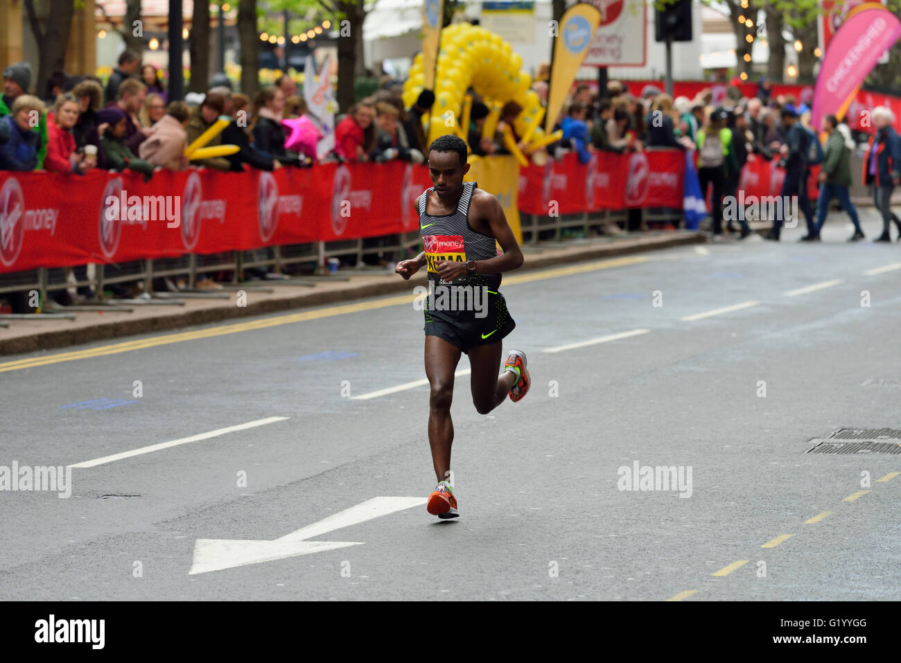 Abera Kuma, Men's elite, 2016 Virgin Money London Marathon, London ...