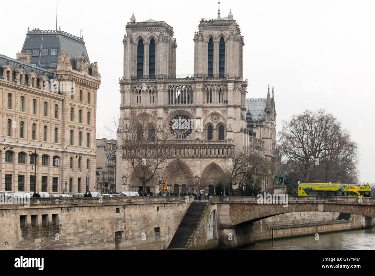 Cathedrale saint michel hi-res stock photography and images - Alamy