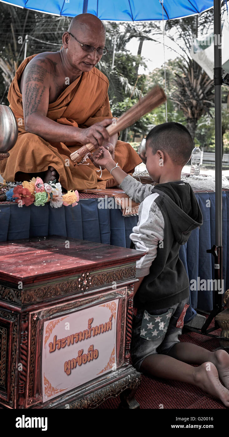 Monks blessings hi-res stock photography and images - Alamy