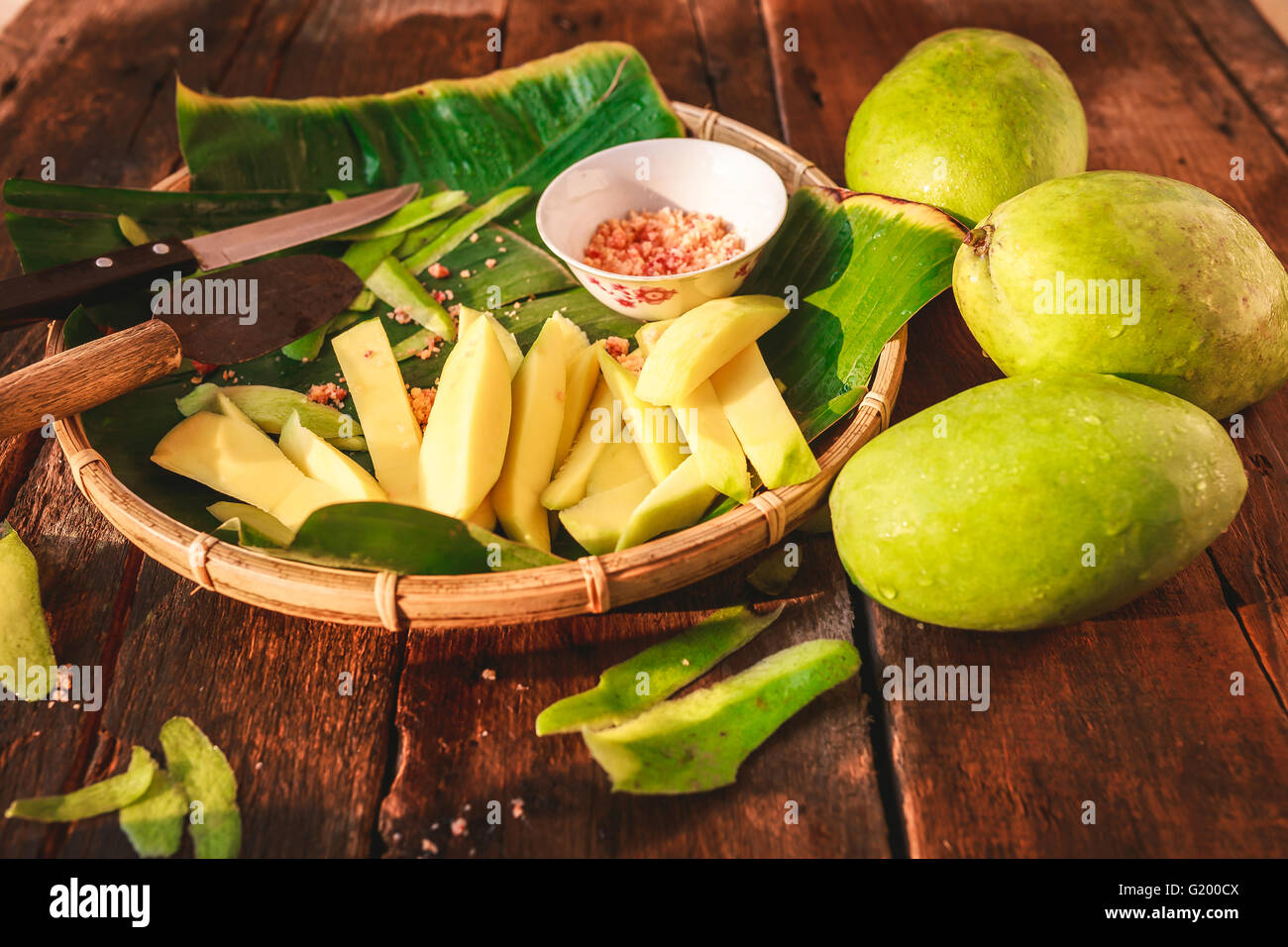 Green Mangoes With Salt