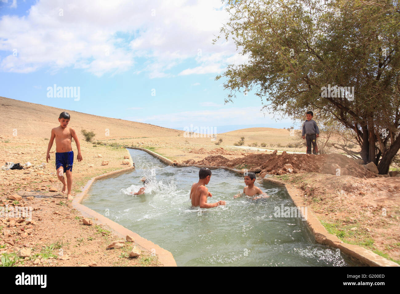 Palestine children hi-res stock photography and images - Alamy