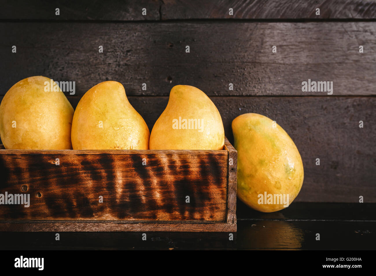 Yellow mango hi-res stock photography and images - Alamy