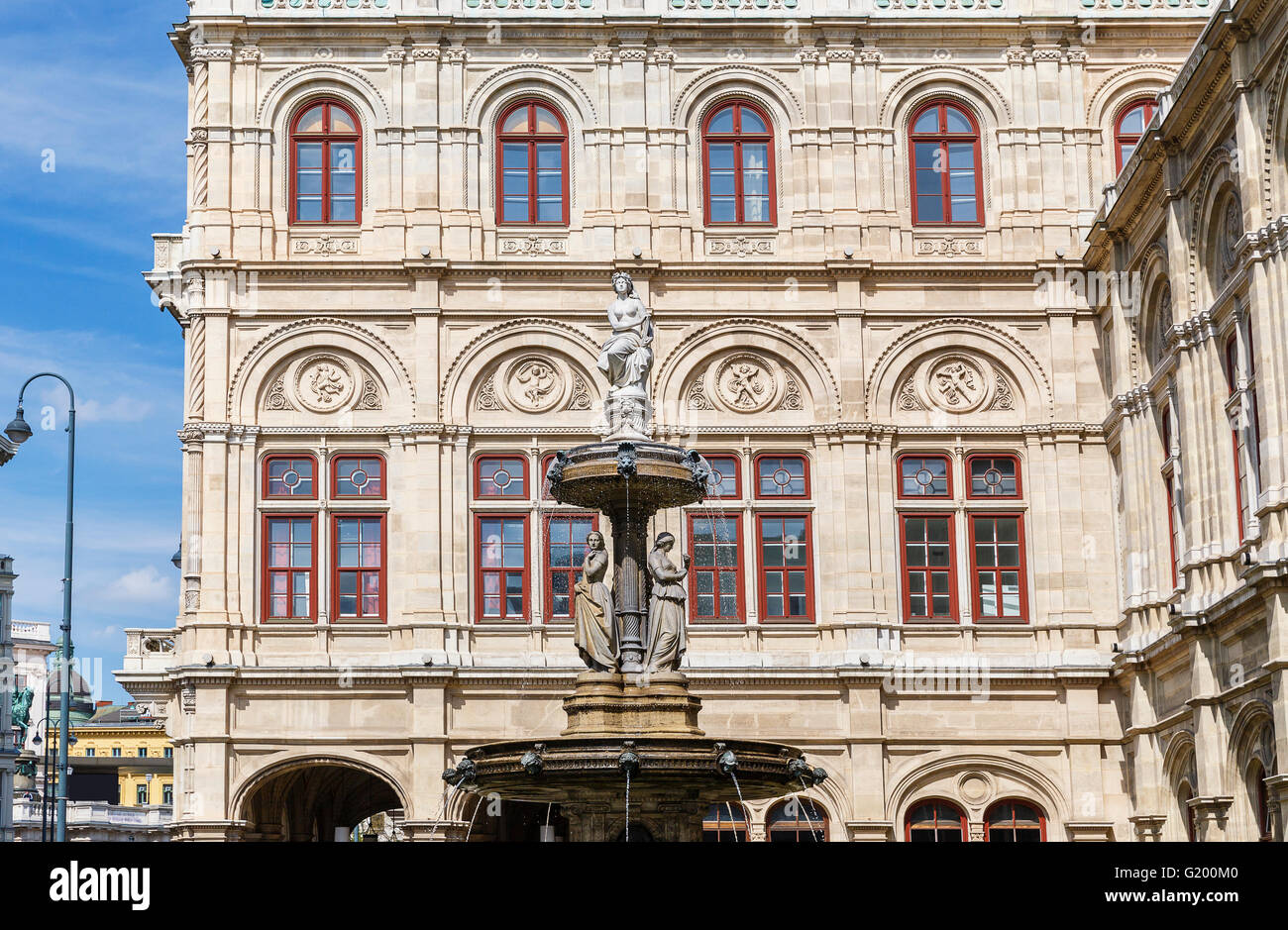 Fountain in front of vienna opera house hi-res stock photography and ...