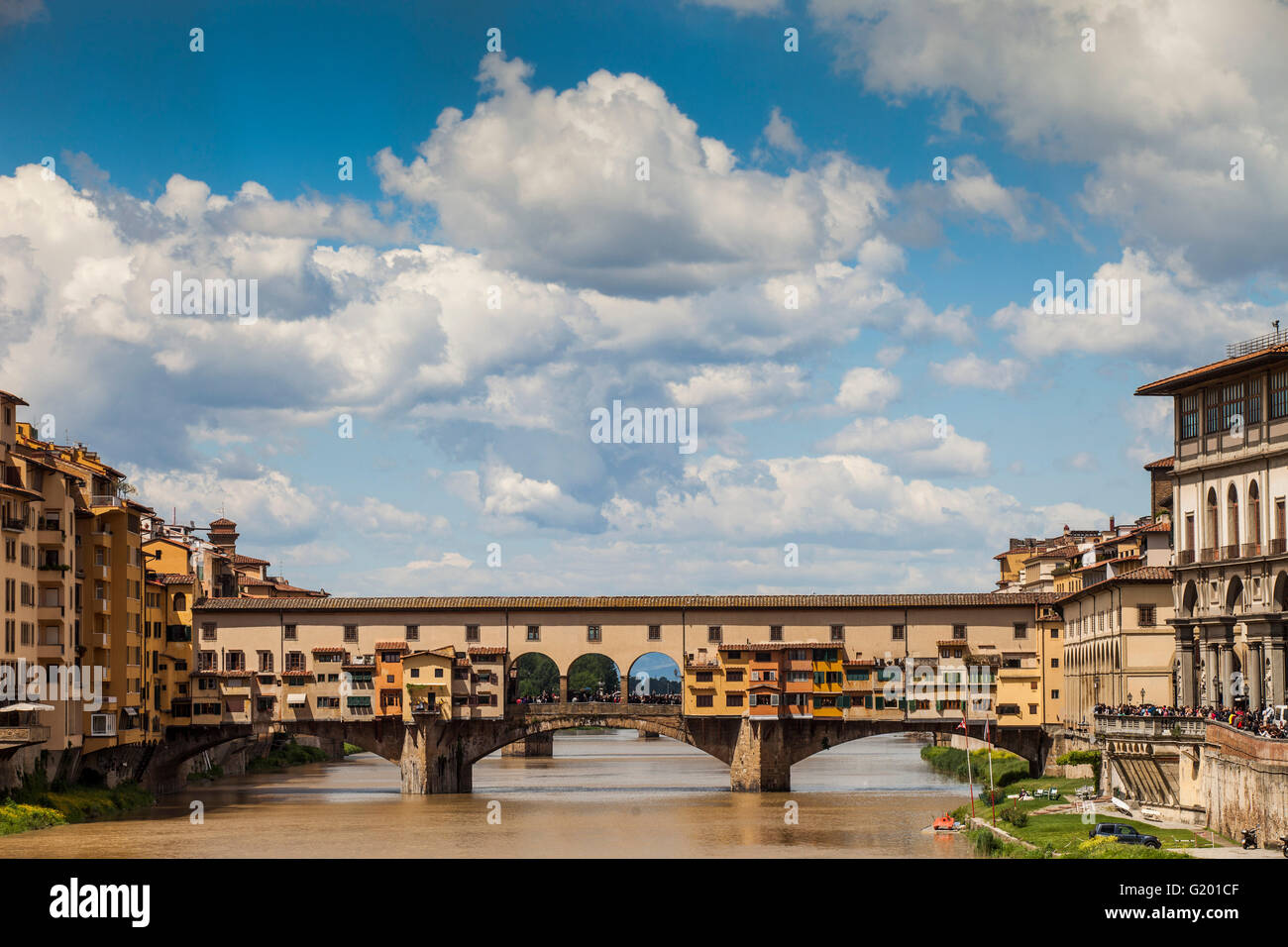 Italy,Tuscany,Florence, Ponte Vecchio bridge and city Stock Photo - Alamy